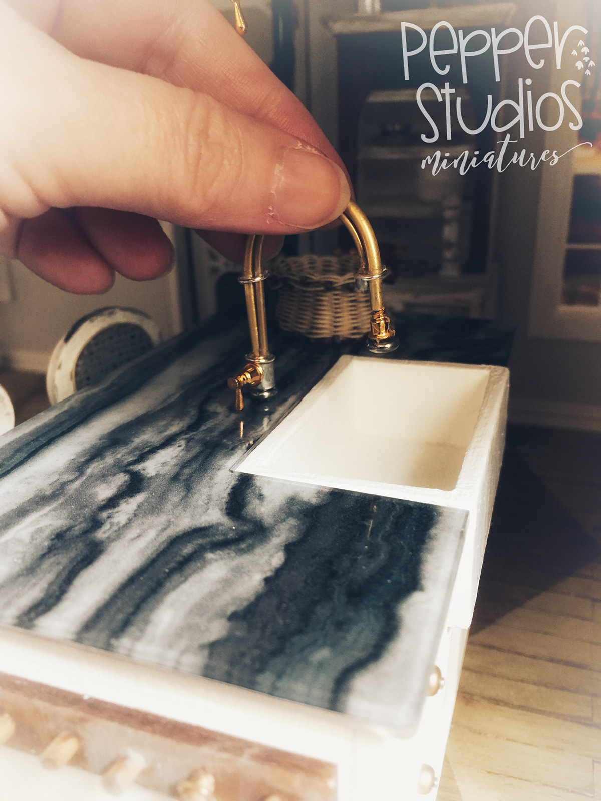 Pepper Studios Miniatures - Kitchen/Dining