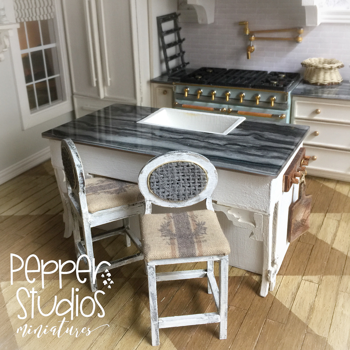 Pepper Studios Miniatures - Kitchen/Dining