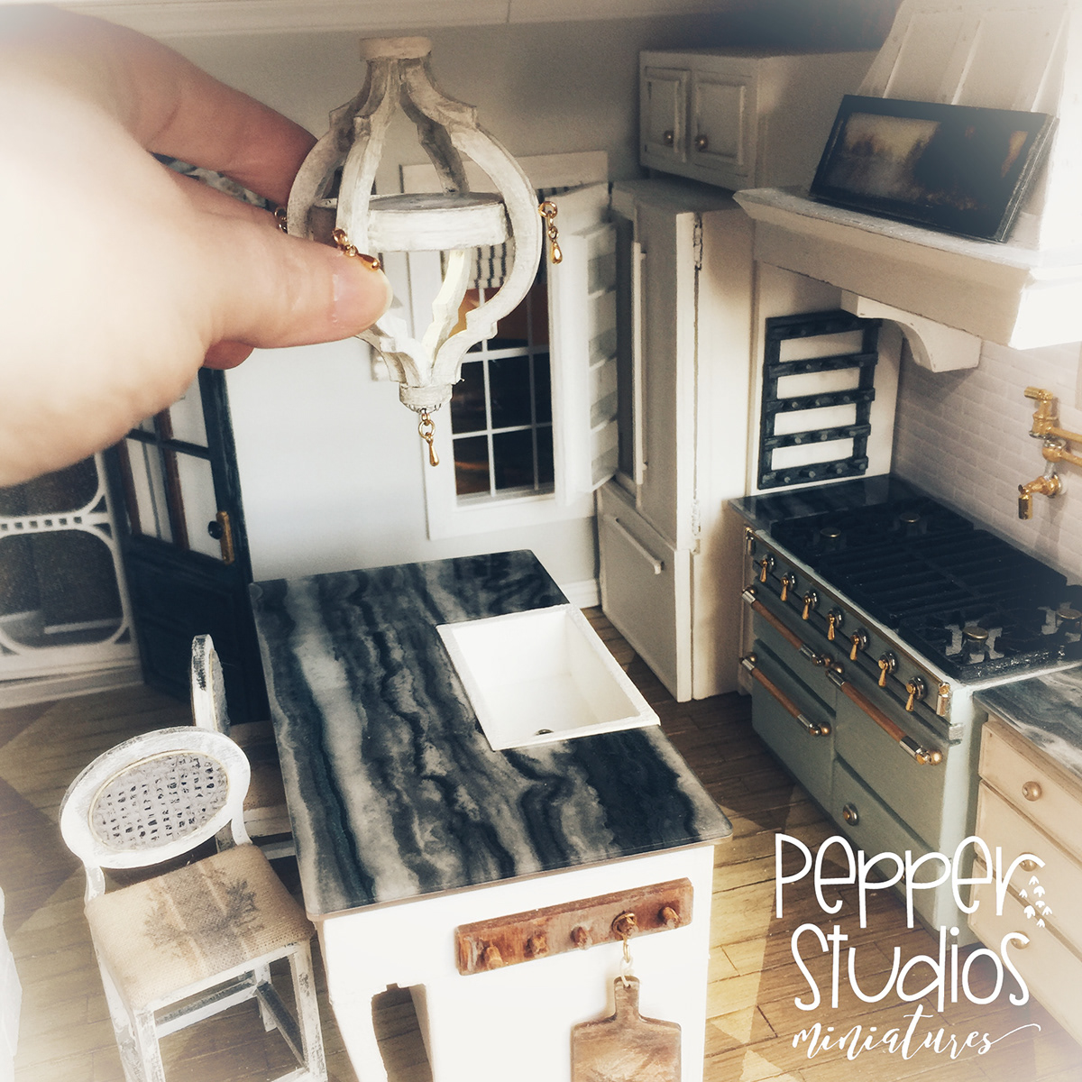 Pepper Studios Miniatures - Kitchen/Dining