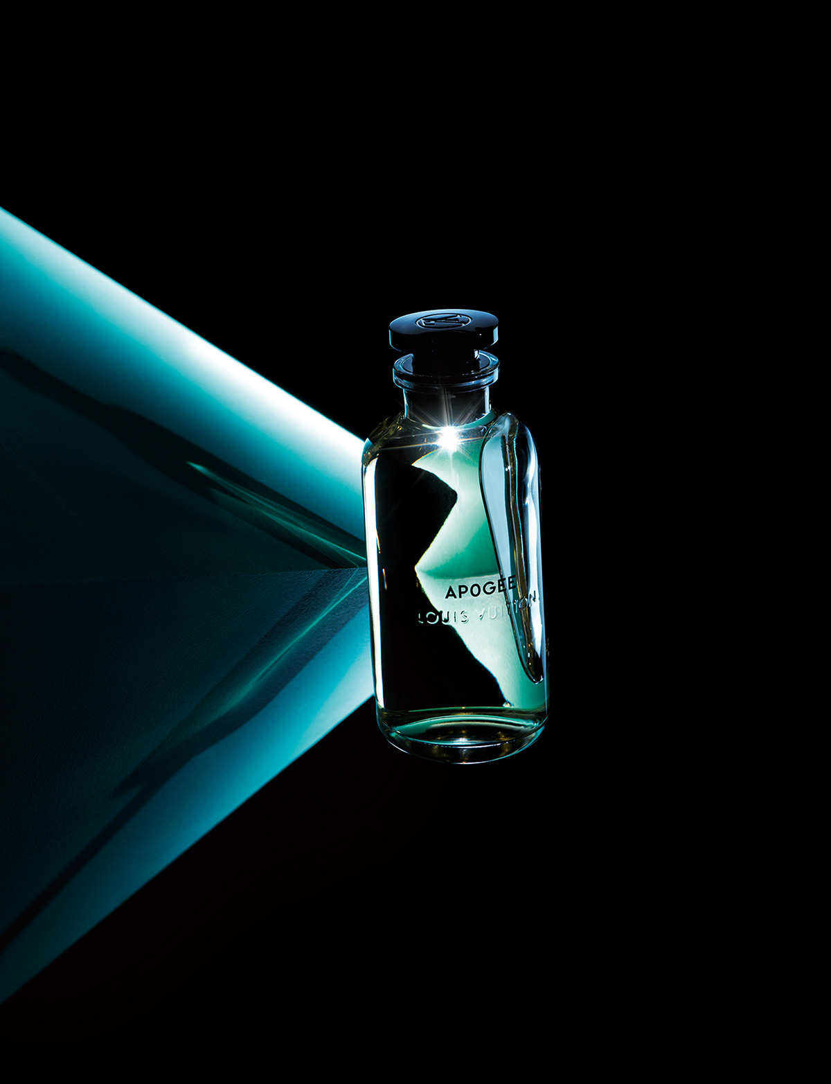 CHEUK LUN ALAN LO - NUMERO China #71 | Louis Vuitton Fragrance