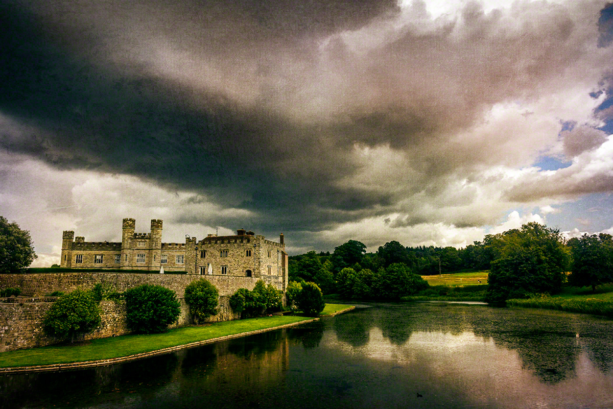 Javier Molina - Eight views of Leeds Castle, Kent