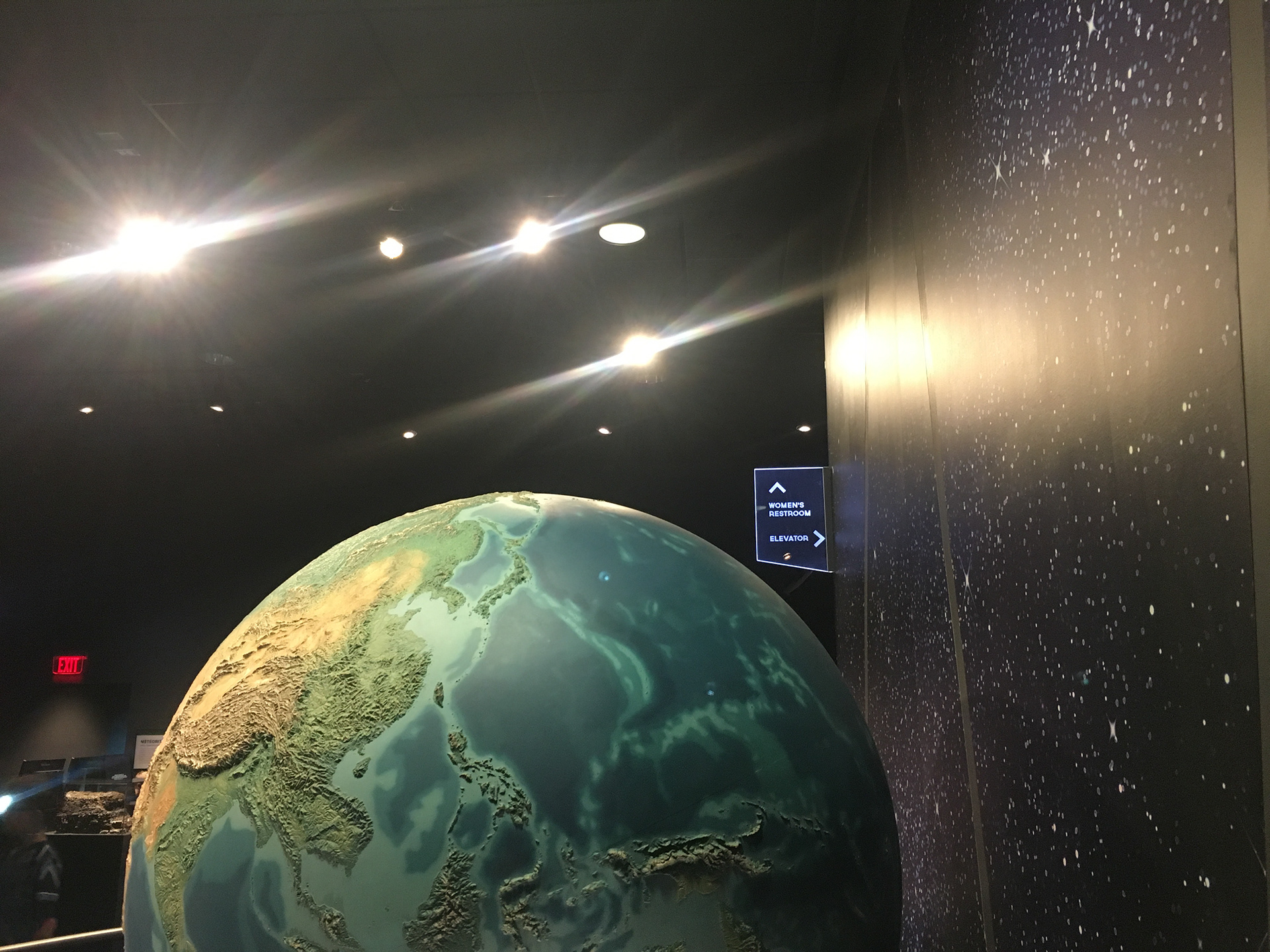 Carolyn Crowley Graphic Design - Clark Planetarium Wayfinding Signage