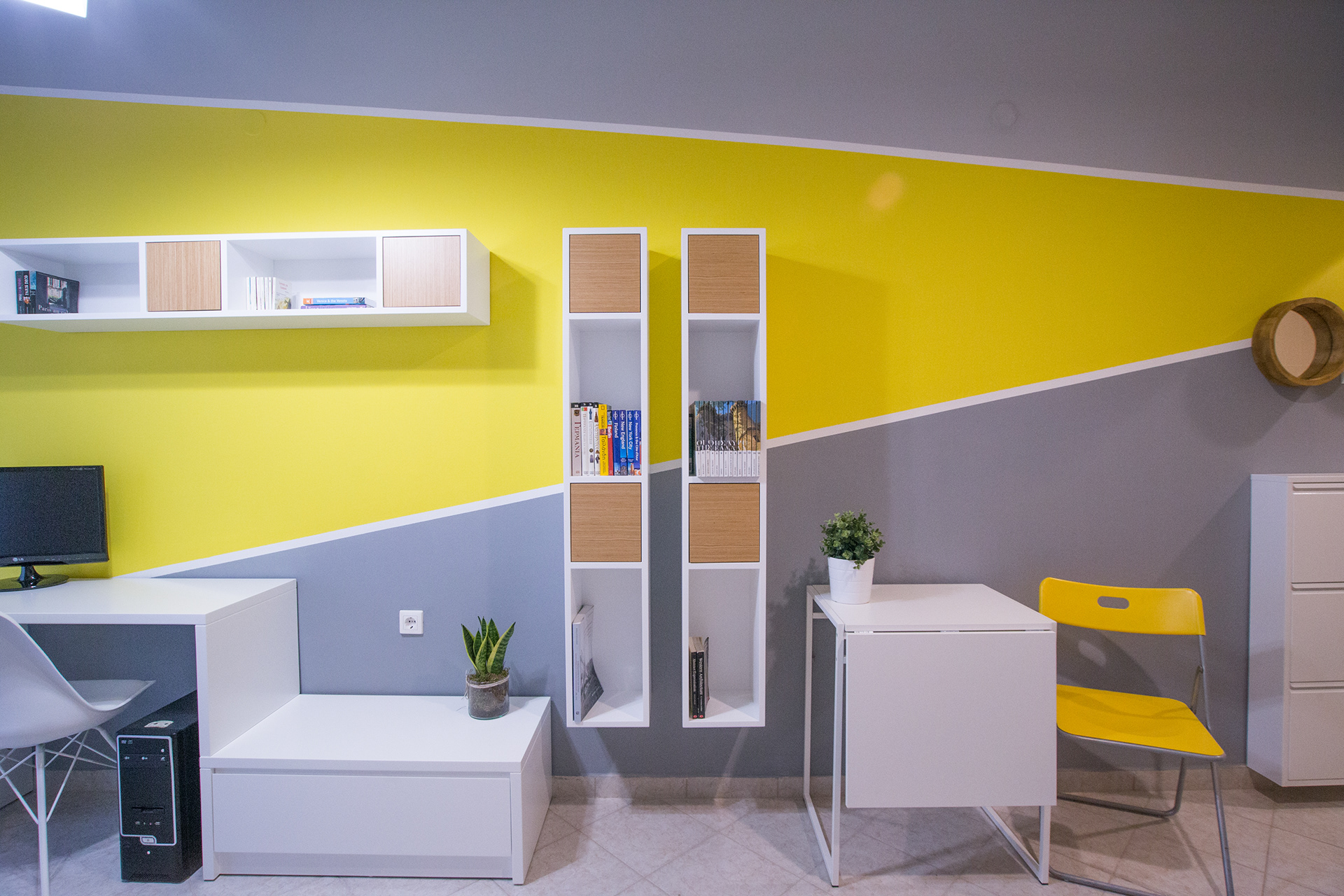 Square Design Interiors - AIRBNB STUDIO