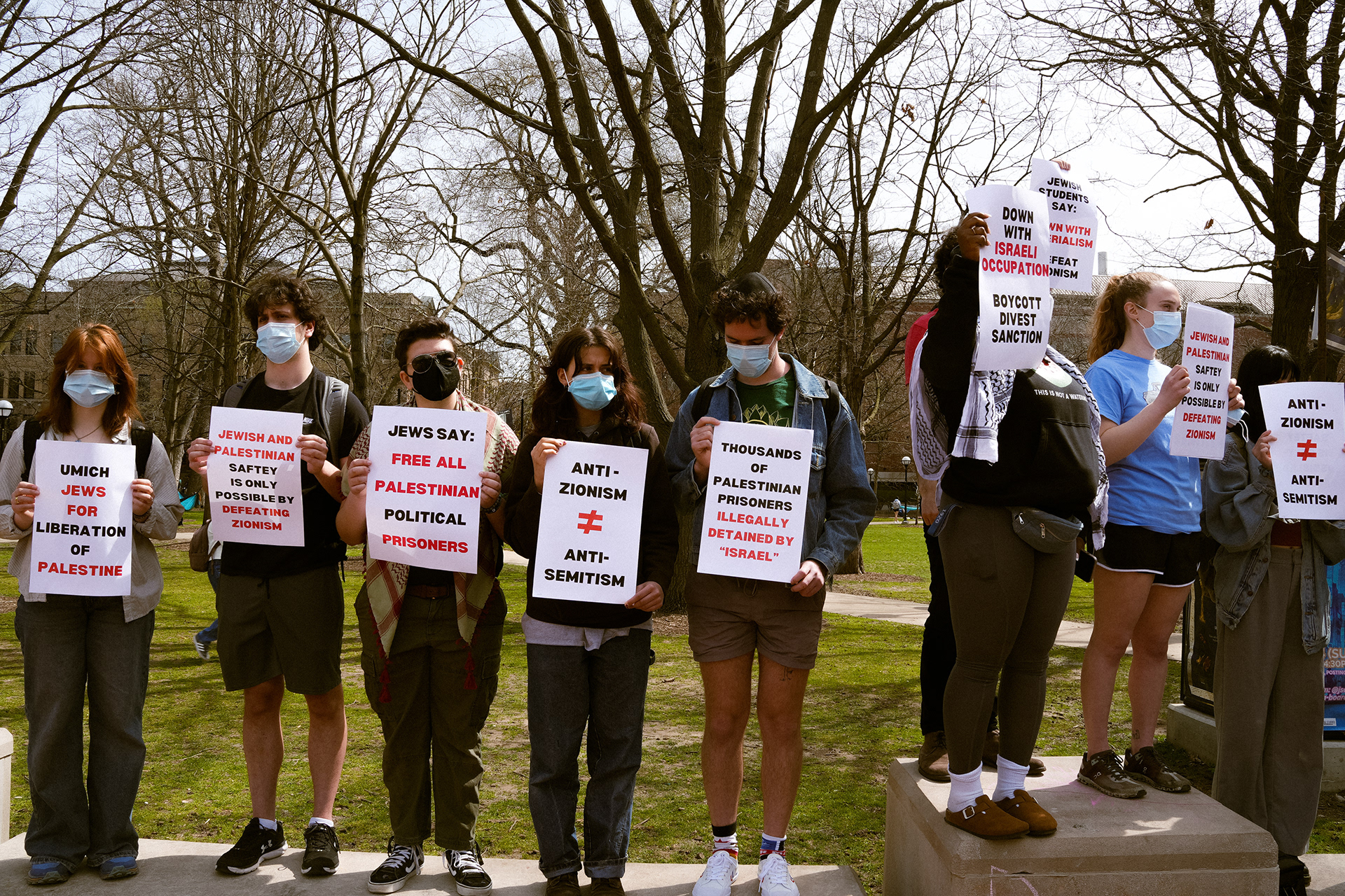 Isaac Mintz - Ann Arbor: A Campus Divided