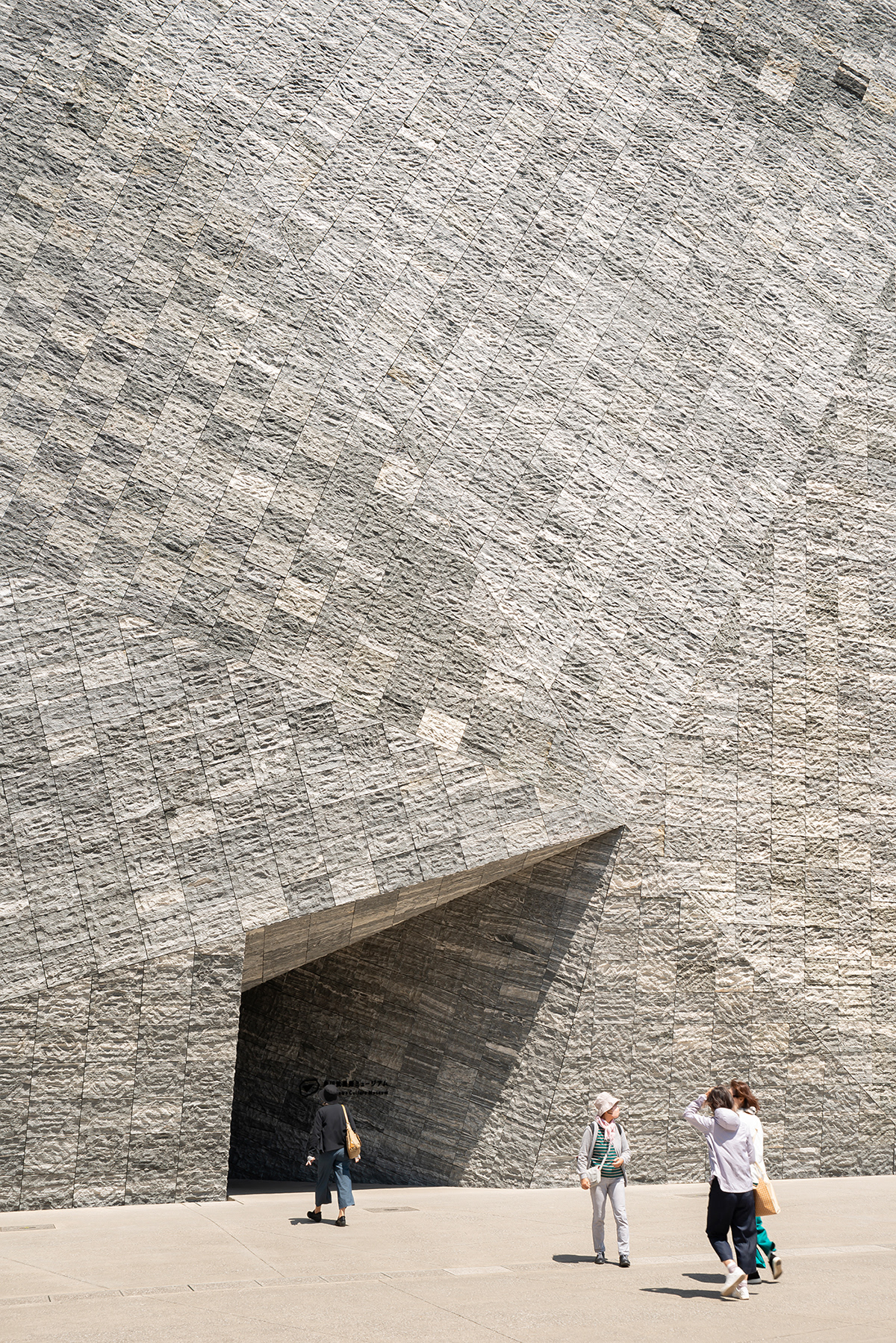 Andres Gallardo - KADOKAWA MUSASHINO MUSEUM // By Kengo Kuma & associates