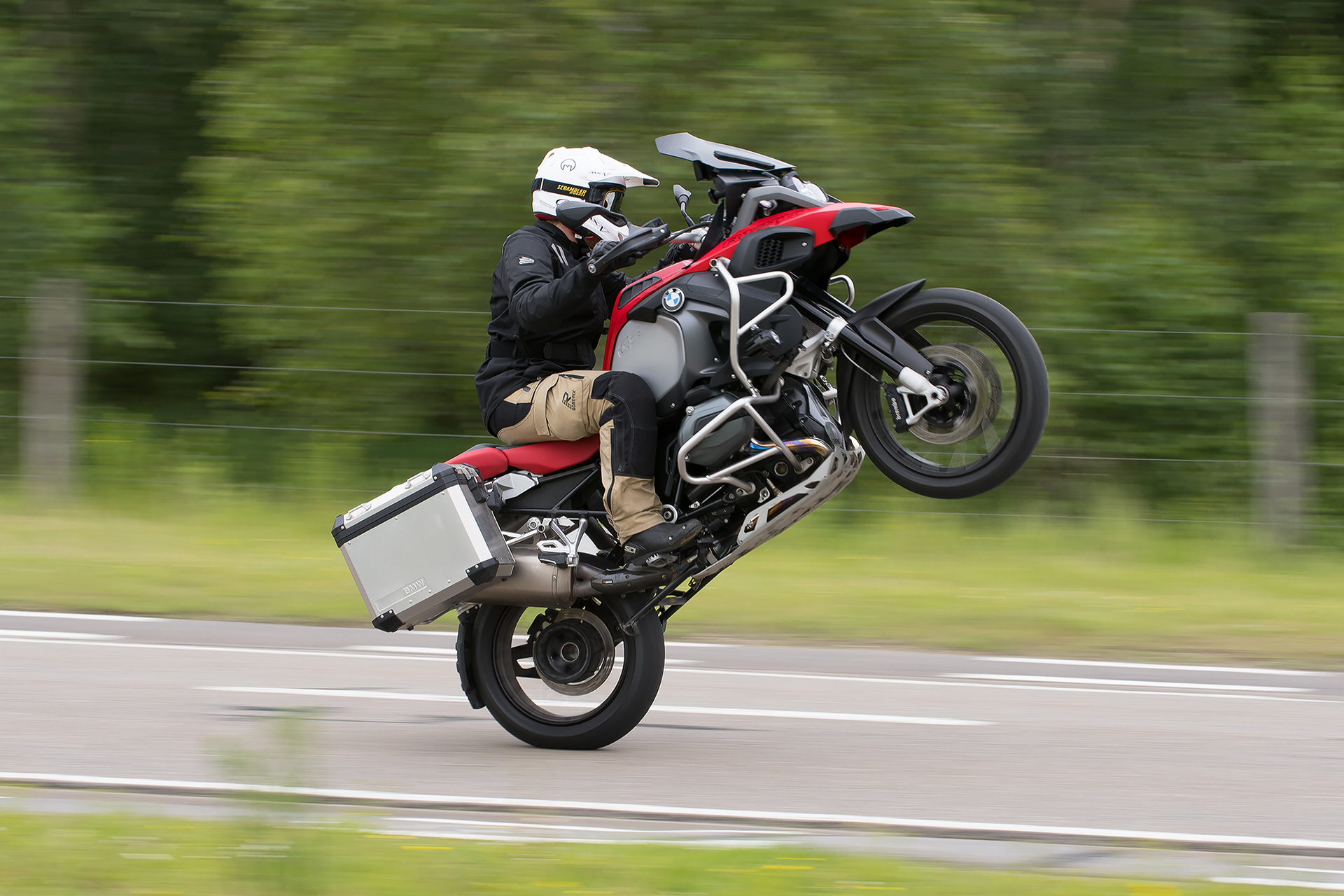 Peter Naessens Photography - MOTORCYCLE ACTION