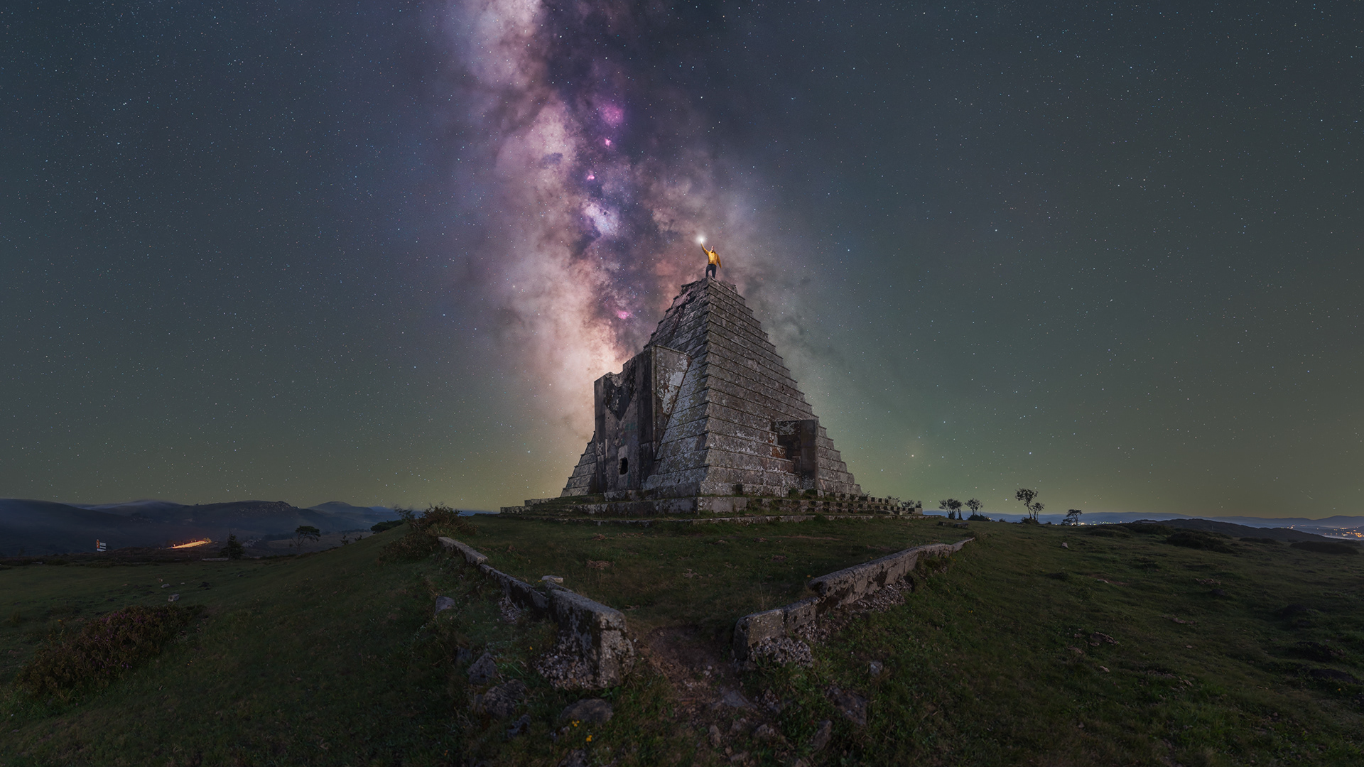 Iván Ferrero - Night Photography