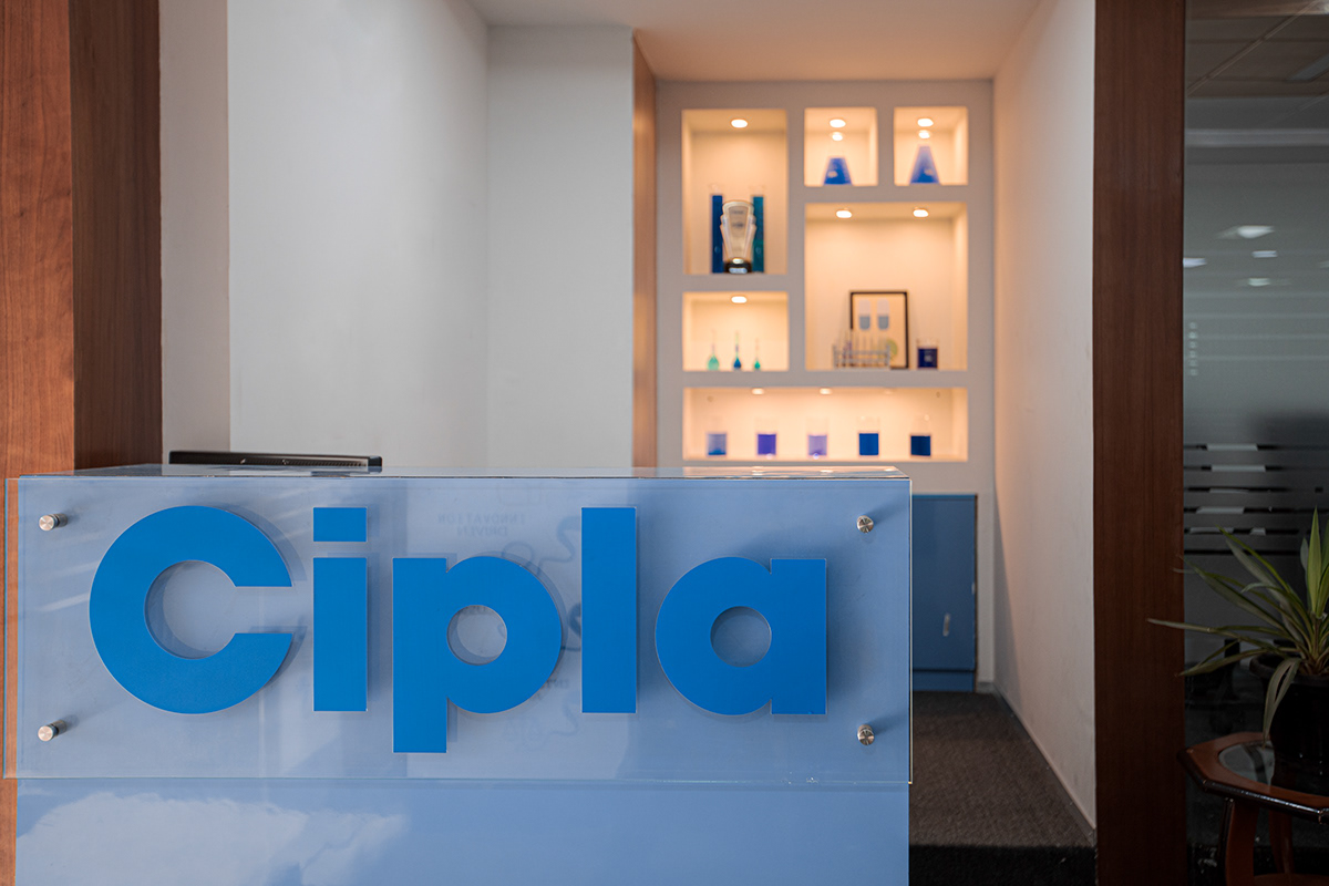 Studio Slip - Cipla