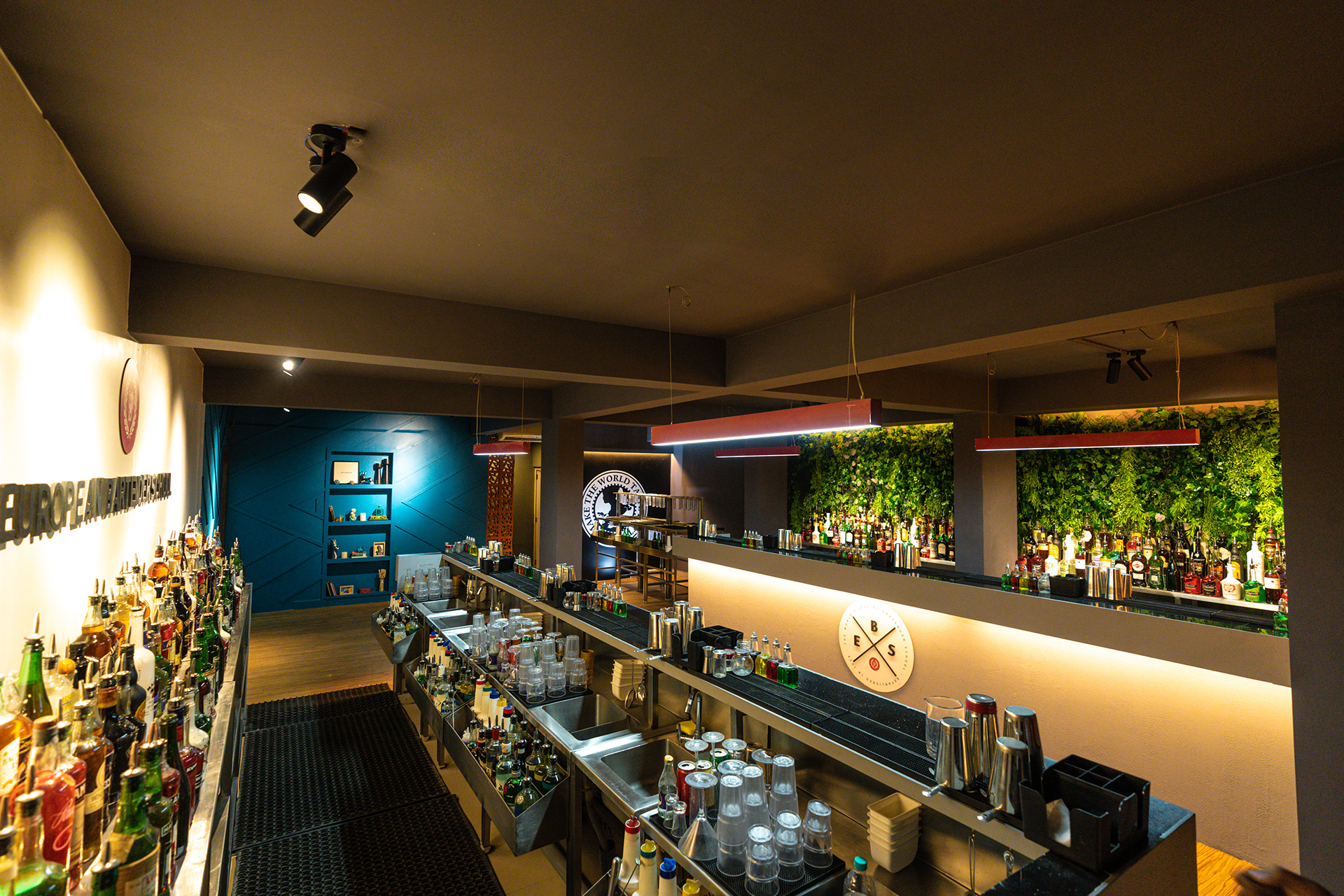 Studio Slip - European Bartender School