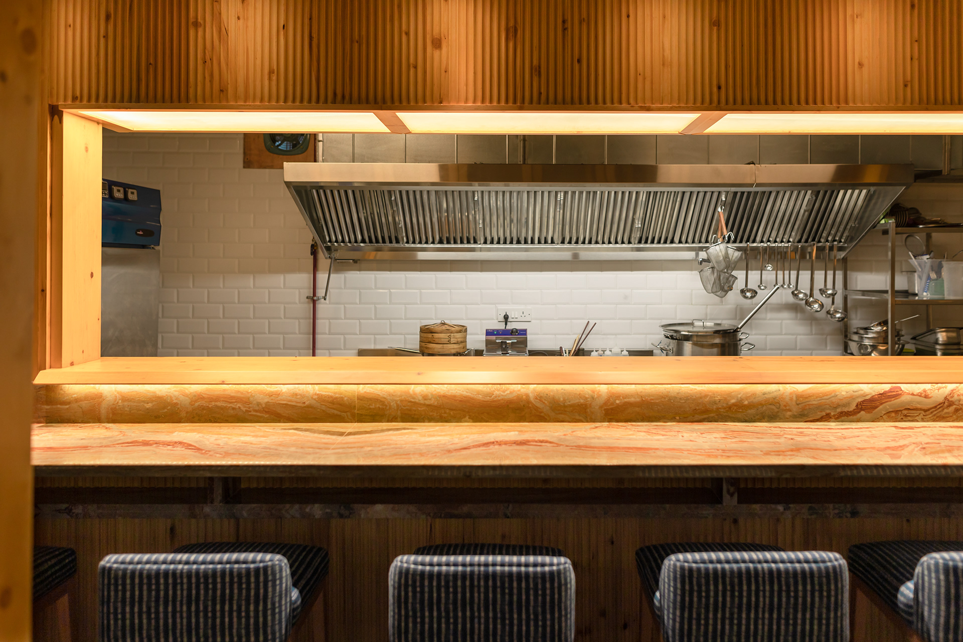 M9 Design Studio - Naru Noodle Bar